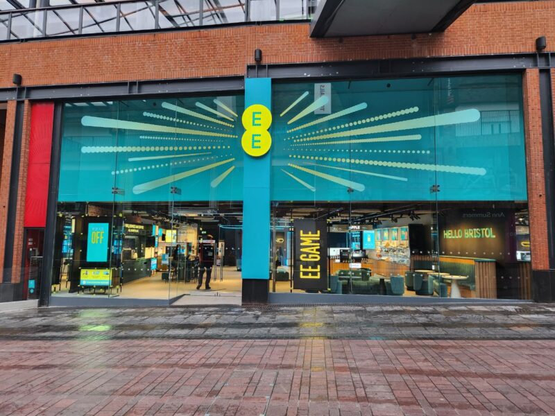 New EE Stores for Bristol and Harrogate - FMX - Urban property advisers