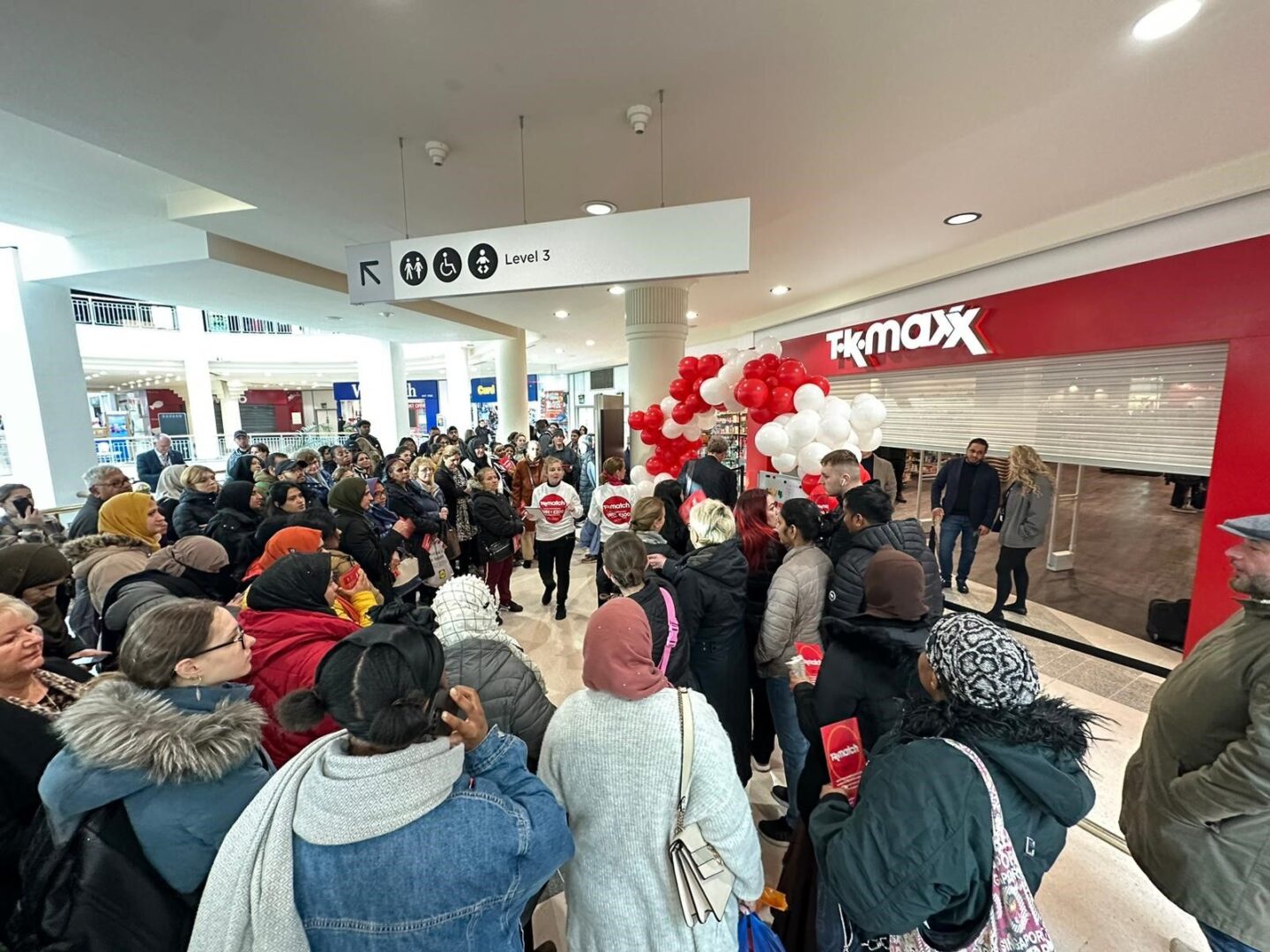The New, Upsized TK Maxx in Ilford Opens - FMX - Urban property advisers